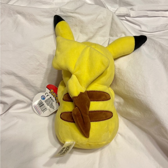 Pokemon | Toys | Hard To Find Pokmon Pikachu 8 Inch Stuffed Plush ...
